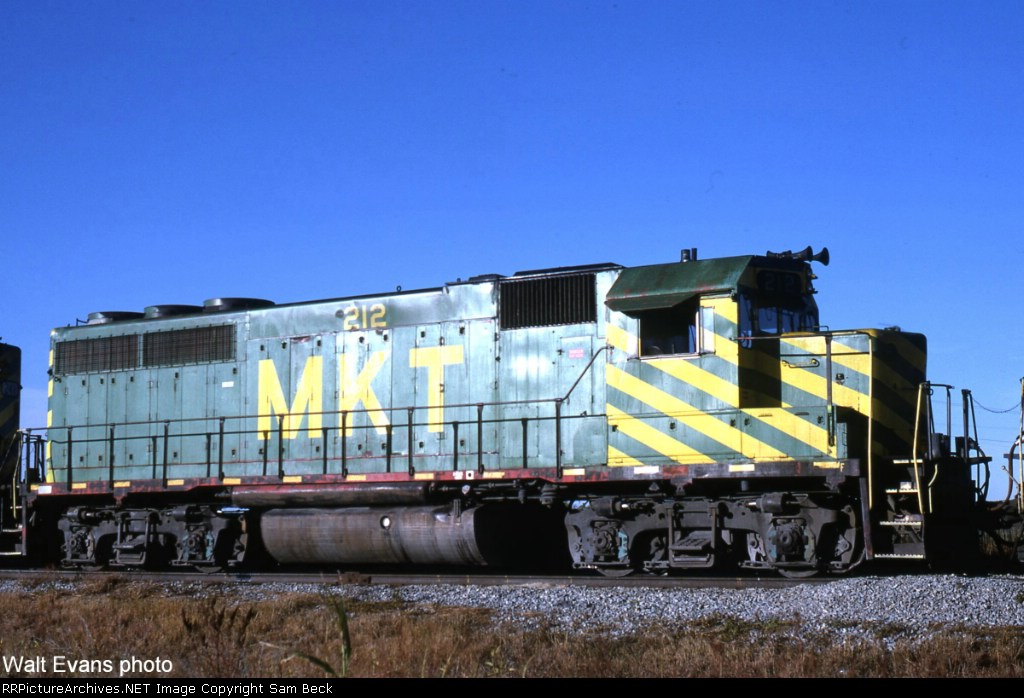 MKT 212--GP40